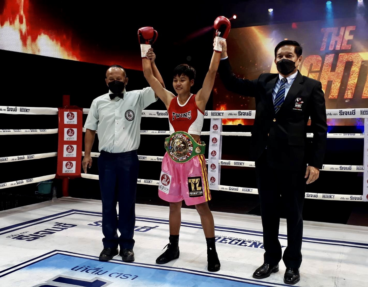 PHANNALUK SEALS FEMALE SUPREMACY IN BANGKOK - WBC ASIA